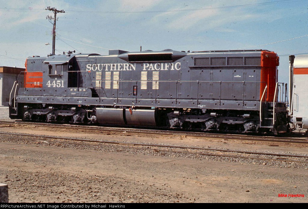SP 4451 SD9E Passenger Unit
